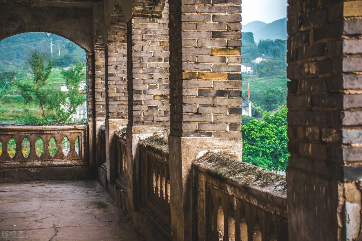 Showing off the Longmen Formation of the Sichuan Warlords - iNEWS