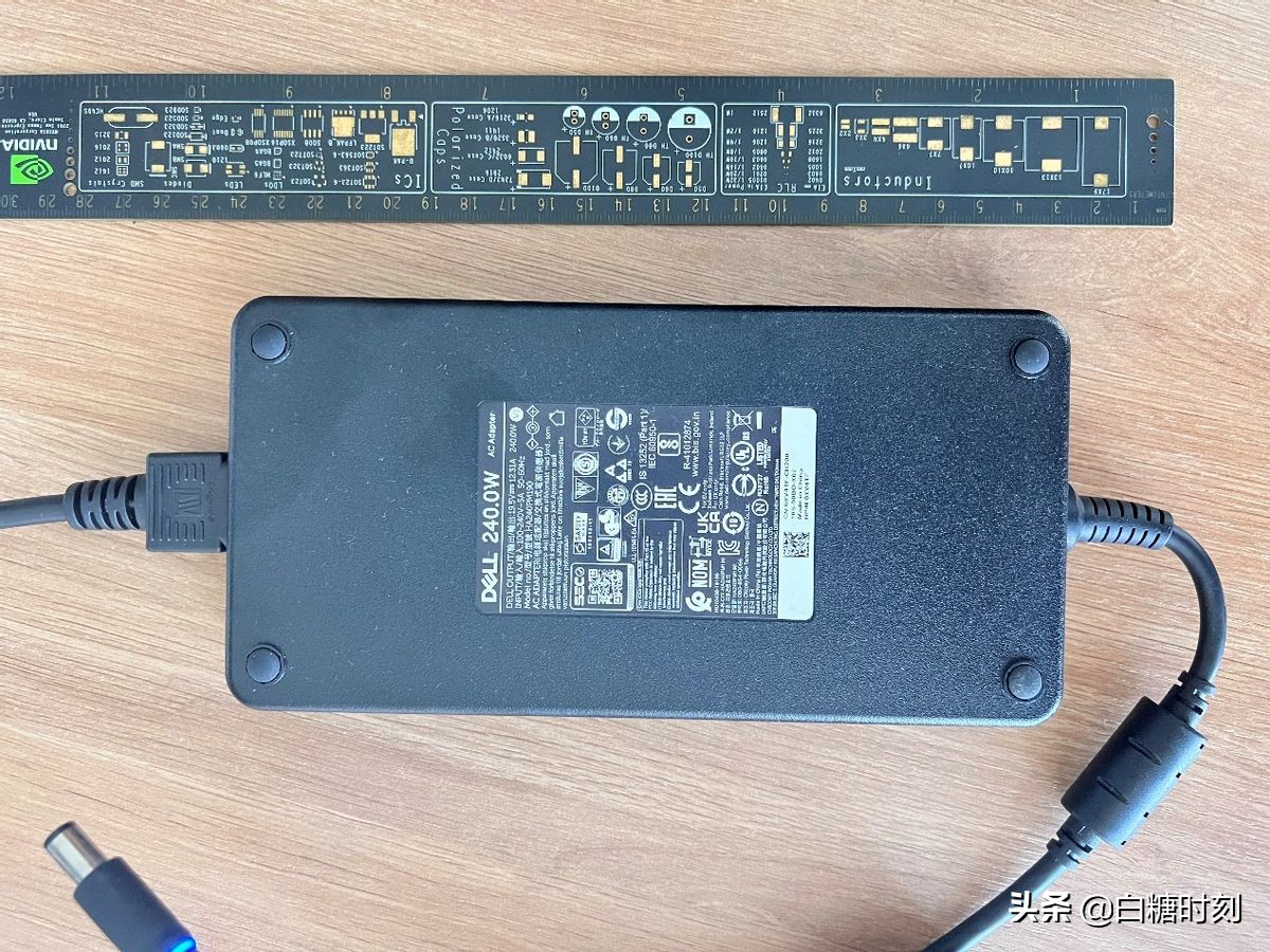 Dell Ultra Small Workstation Precision 3260 Review - iNEWS