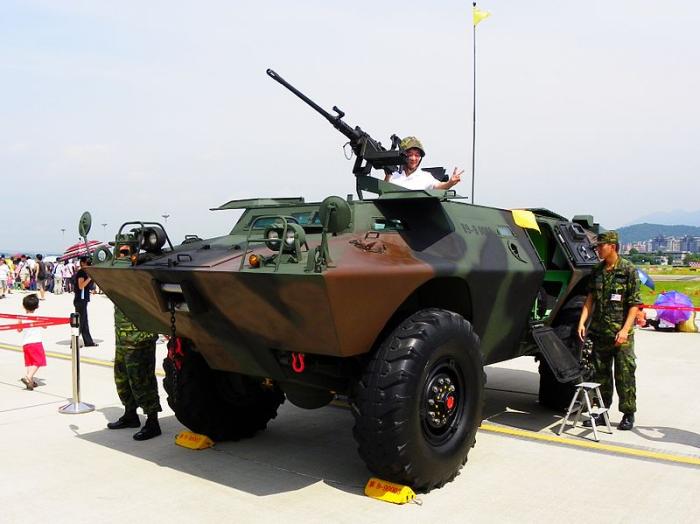 Taiwan Province V-150 armored transport vehicle - iNEWS