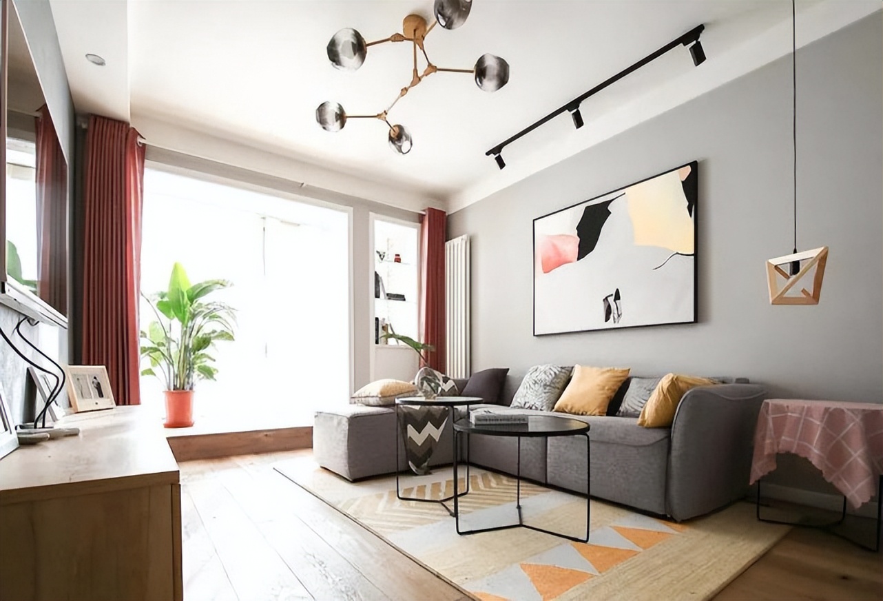 In the collision of 92 square meters of modern style and Nordic style ...