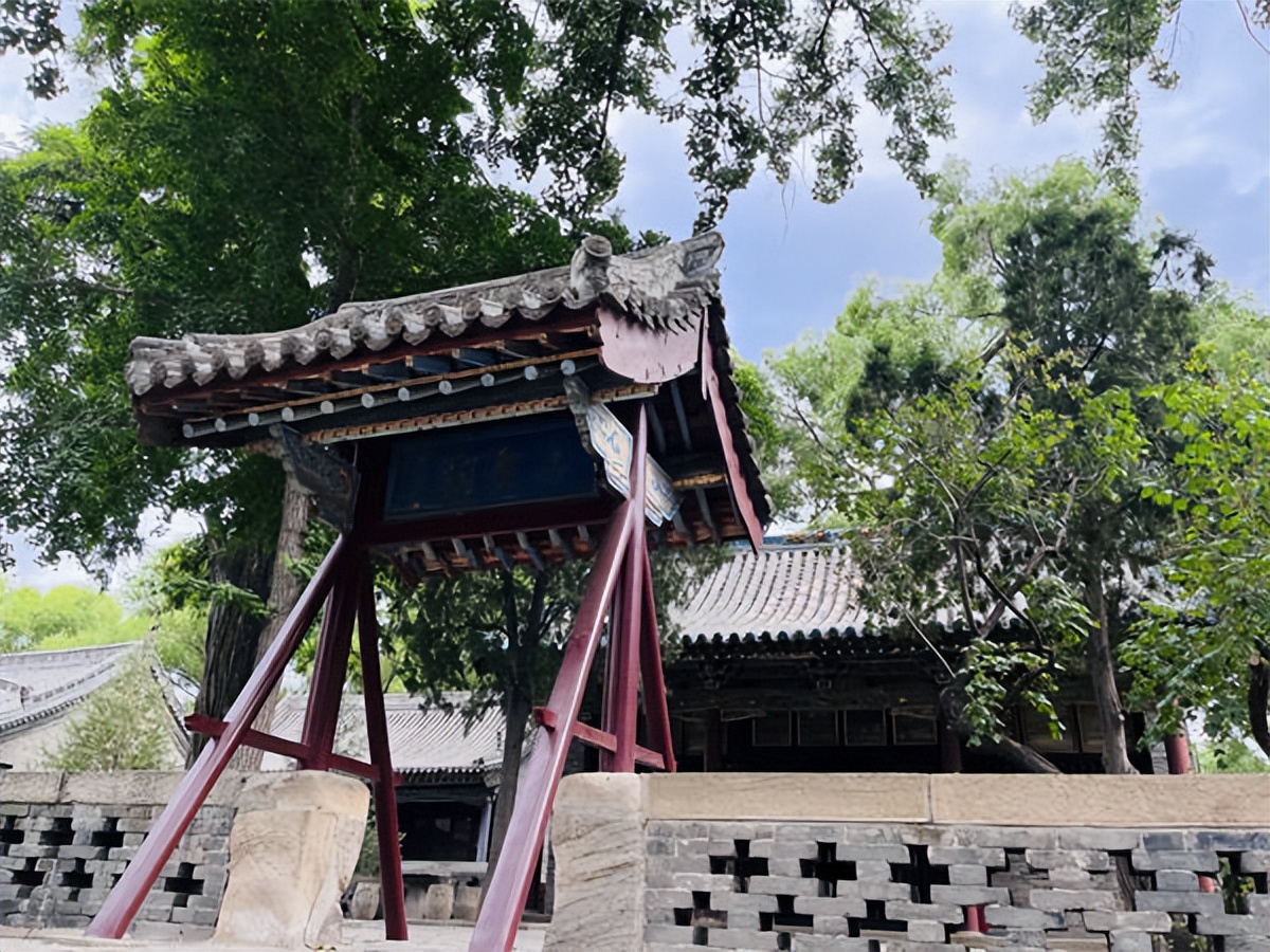 Dreaming of returning to the Sansheng Temple, which proves the prestige ...