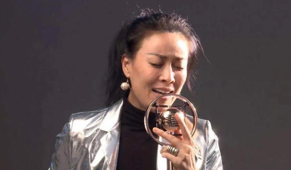 Is there no knot in the entertainment industry that cannot be solved by ...