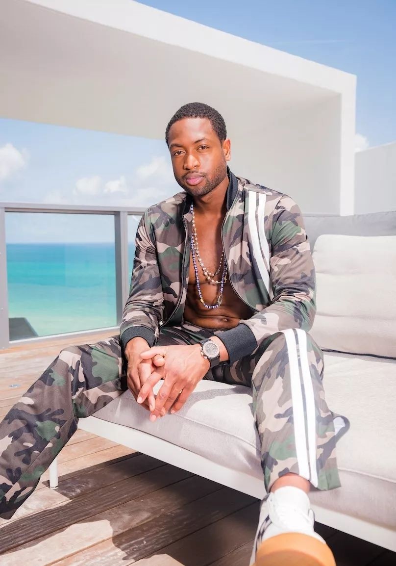 NBA recognizes the 5 most perfect abdominal muscles, Wade is like dark ...