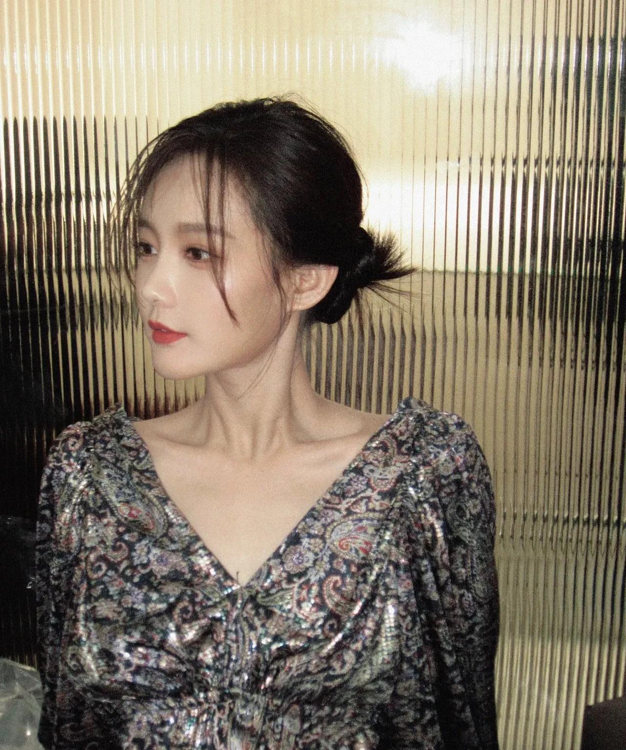 Li Yitong is popular as a supporting actress, you don't know, she is ...