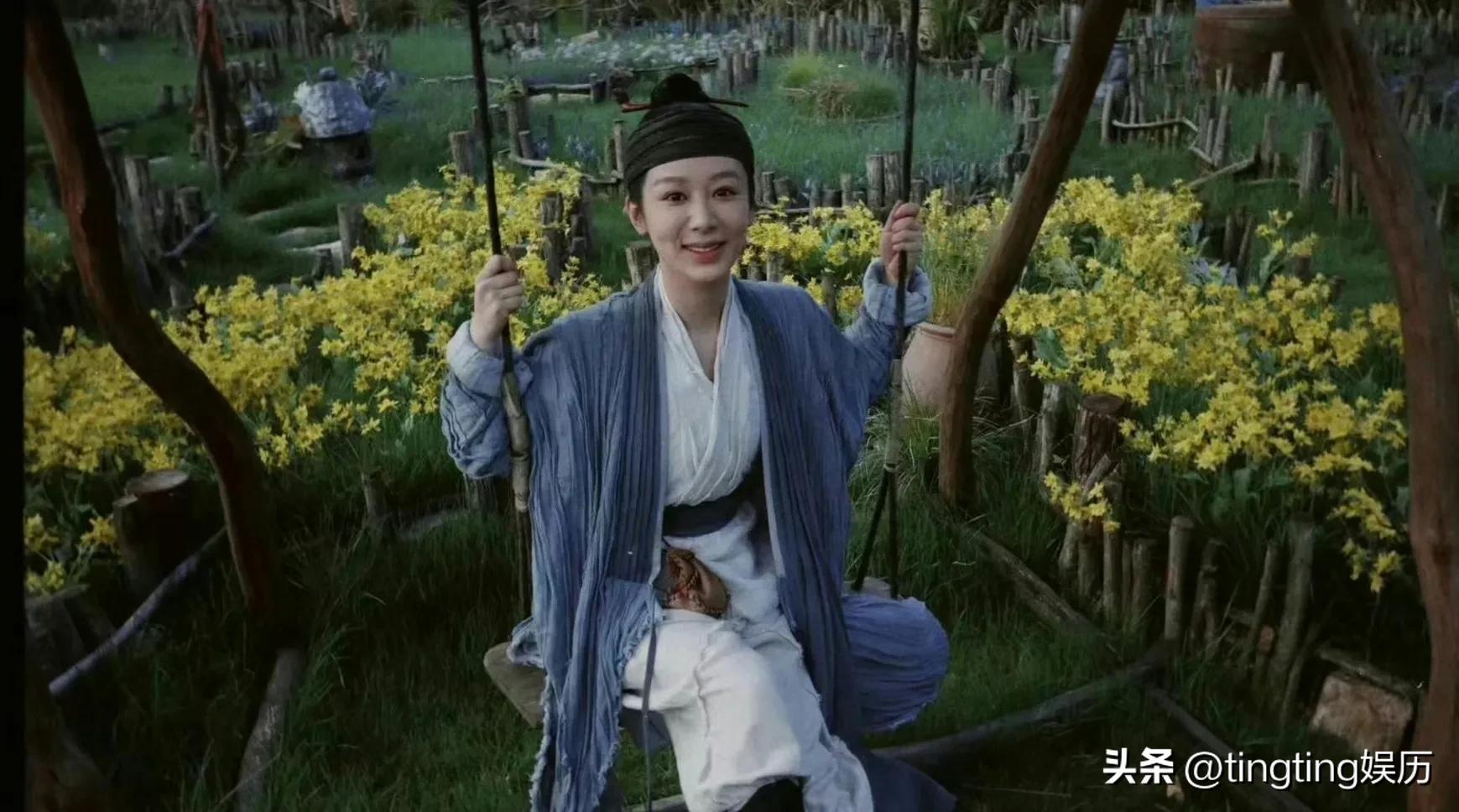 Yang Zihong shows magazine cover highlights, talks about lovesickness ...