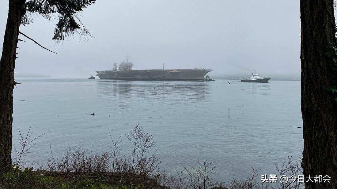 USS Kitty Hawk, on its way to the scrap yard - iNEWS