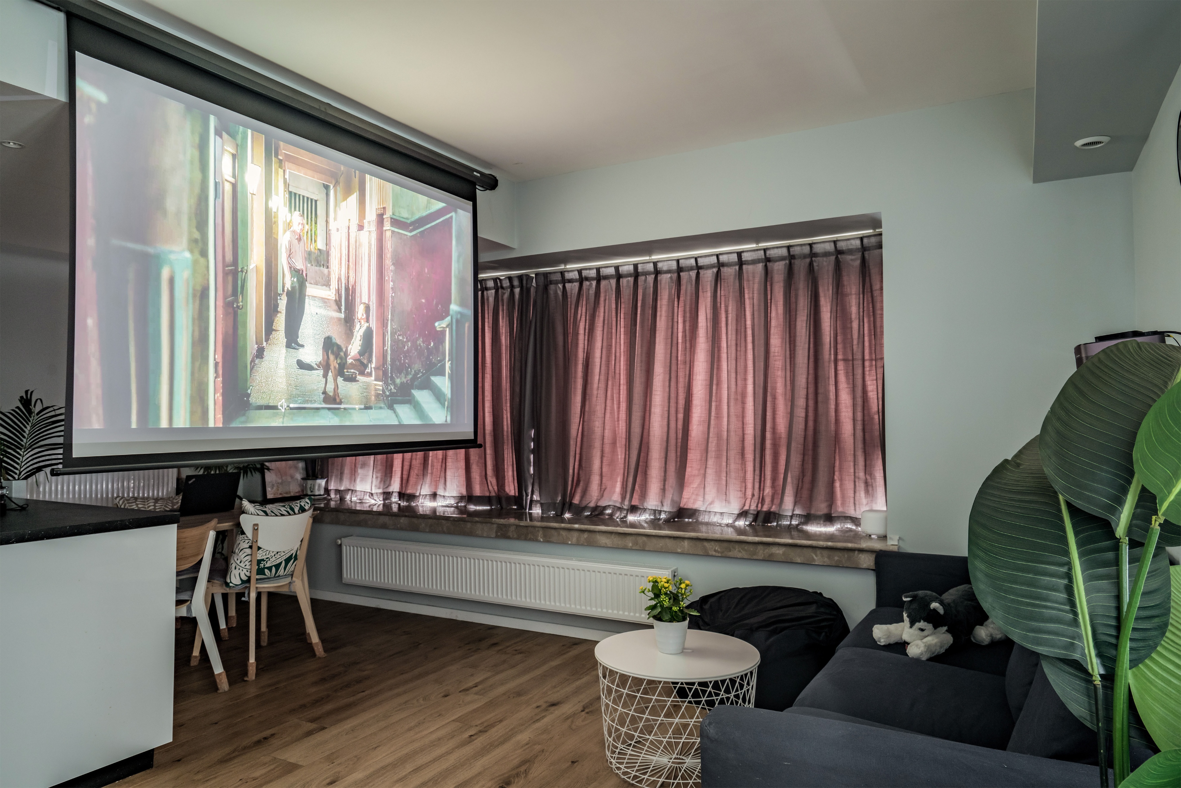 What is the best distance for home projection, and how to choose the ...