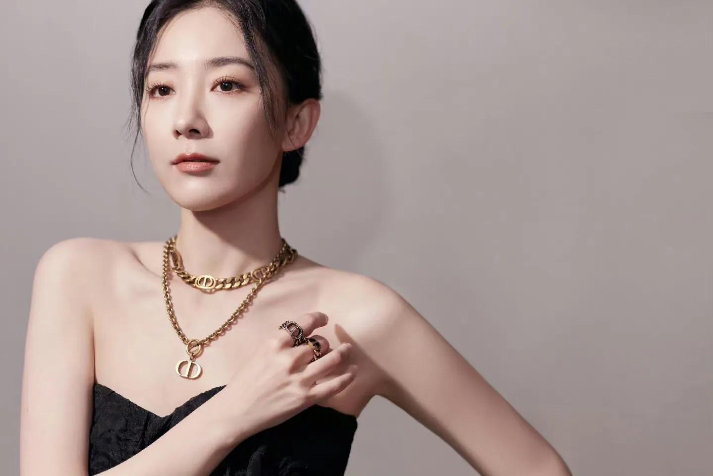 6.12 Atlas Guan Xiaotong Li Landi Zhu Yan Manzi Yuan Shanshan Luo ...