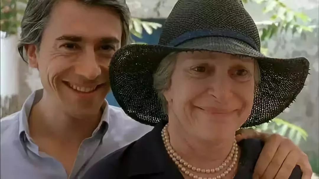 "A Splendid Life" film review: Splendid life, noisy history - iNEWS