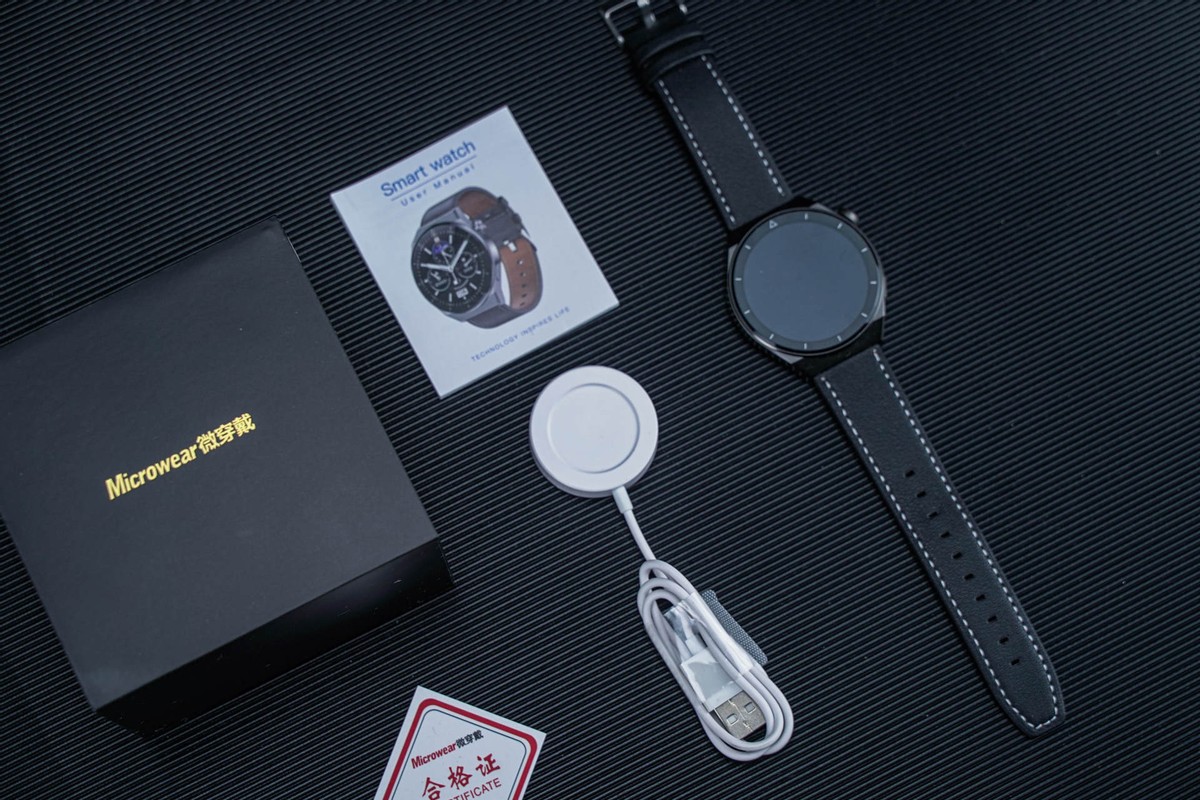 Good-looking, easy to use and cheap, this micro-wearable smart watch is ...