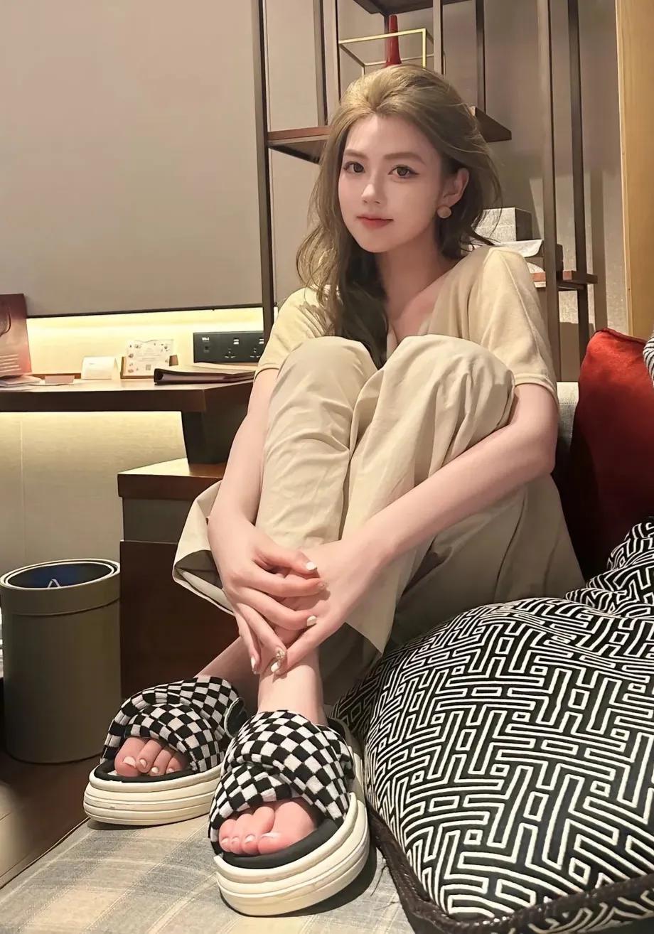 People with low social status are afraid of turmoil, and people with ...