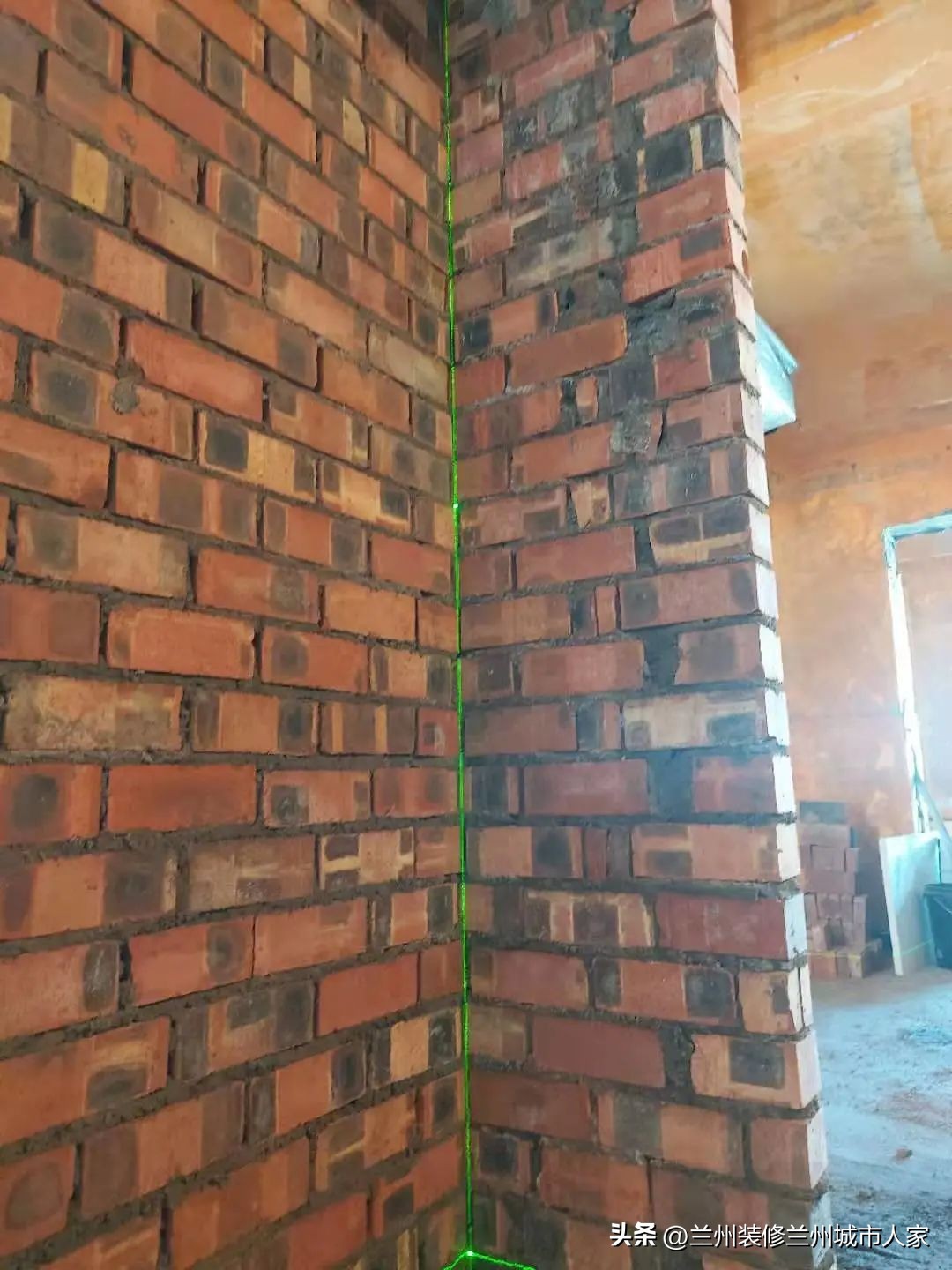 The same partition wall, what is the difference between a lightweight ...