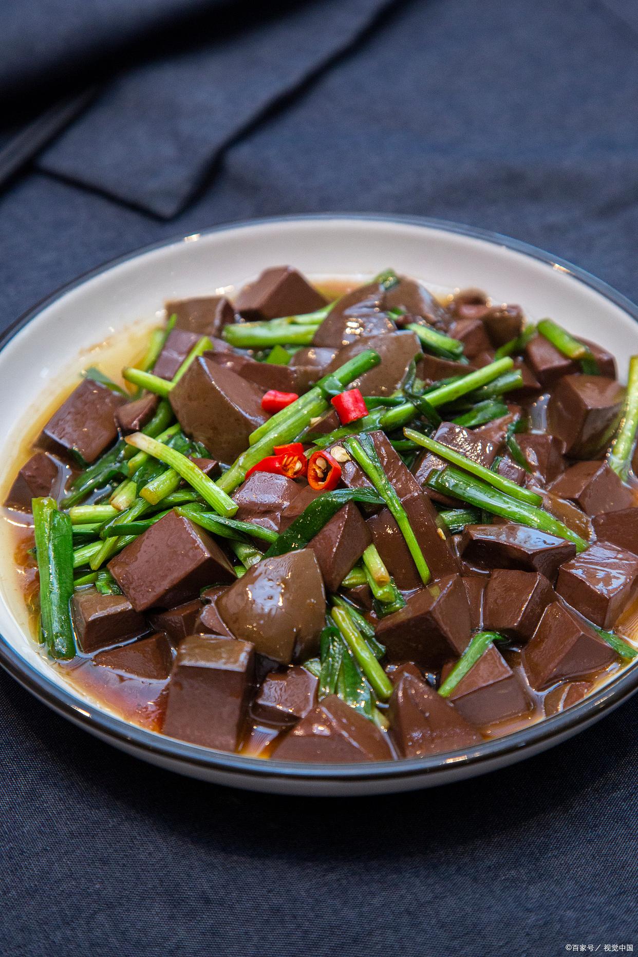 Do you know several methods of pig blood? Occasionally come to a plate ...