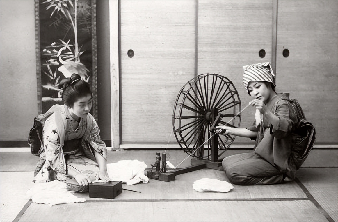 The Social Transformation and Changes of Women's Status in Japan at the ...