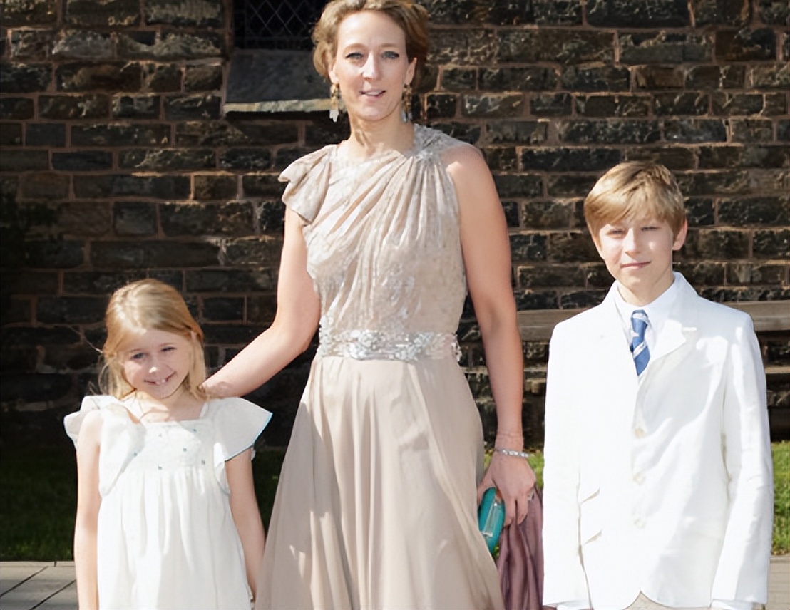 Princess Natasha ended her 12-year marriage and participated in the ...