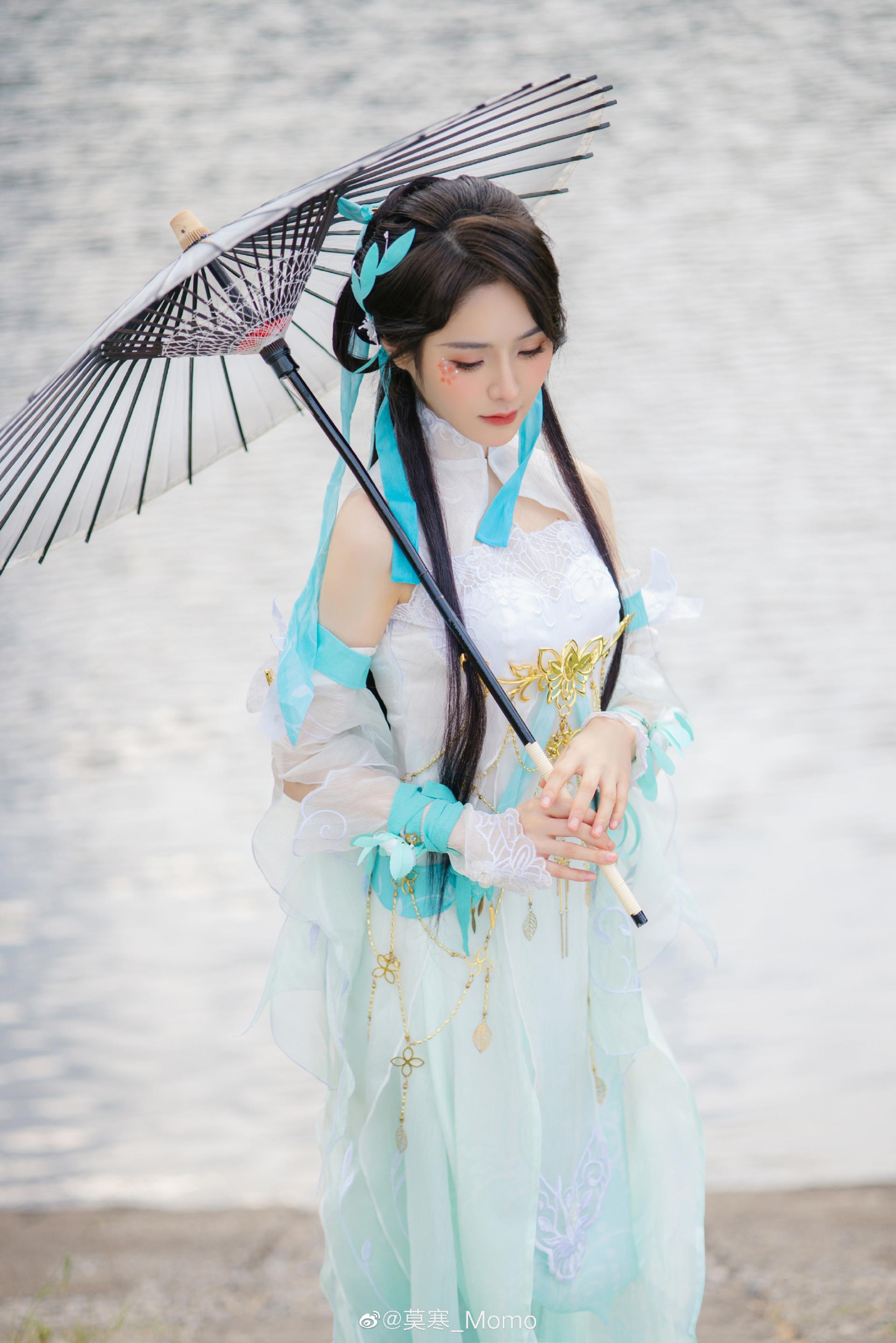 When the first-line female stars put on cos suits and look more ...