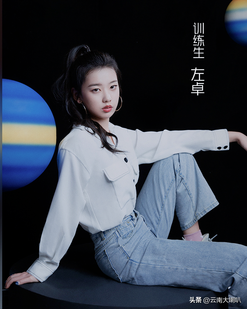 Yue Minghui and Zuo Zhuo visited Lijiang together?Man: There are some ...