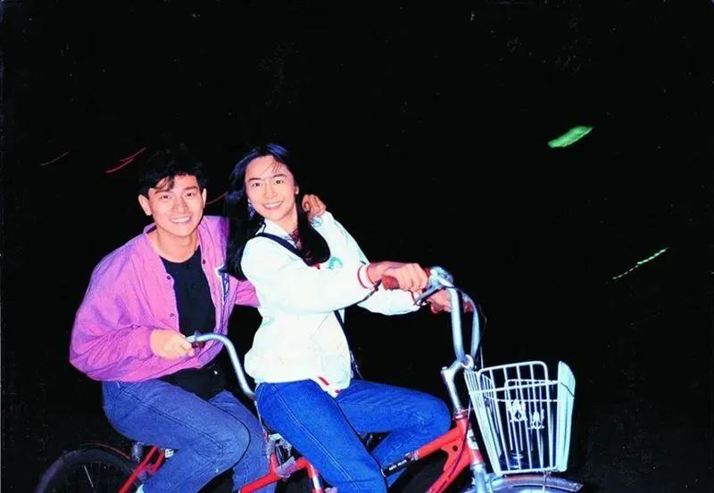 Andy Lau and Yu Kexin: Memories of first love, unforgettable love - iNEWS