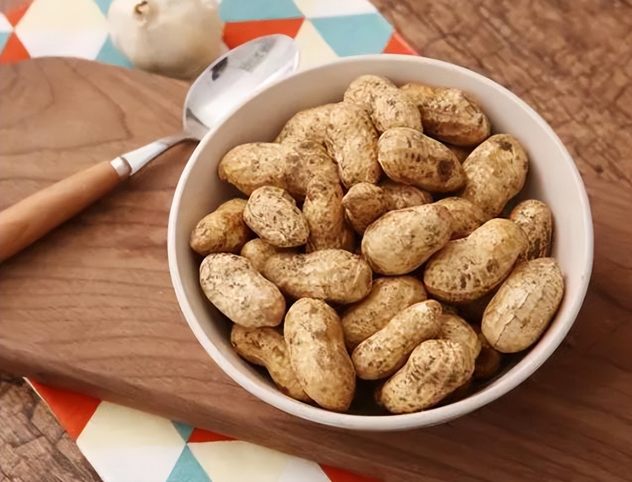 Do peanuts accelerate cancer metastasis?Doctor reminds: these 4 types ...