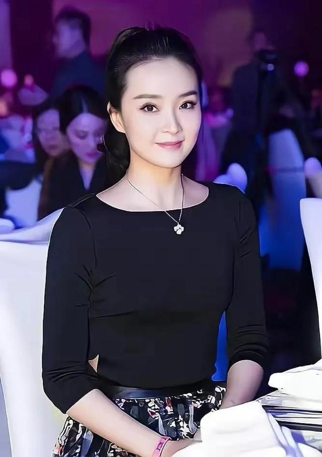 Lovely Wang Yan - iNEWS