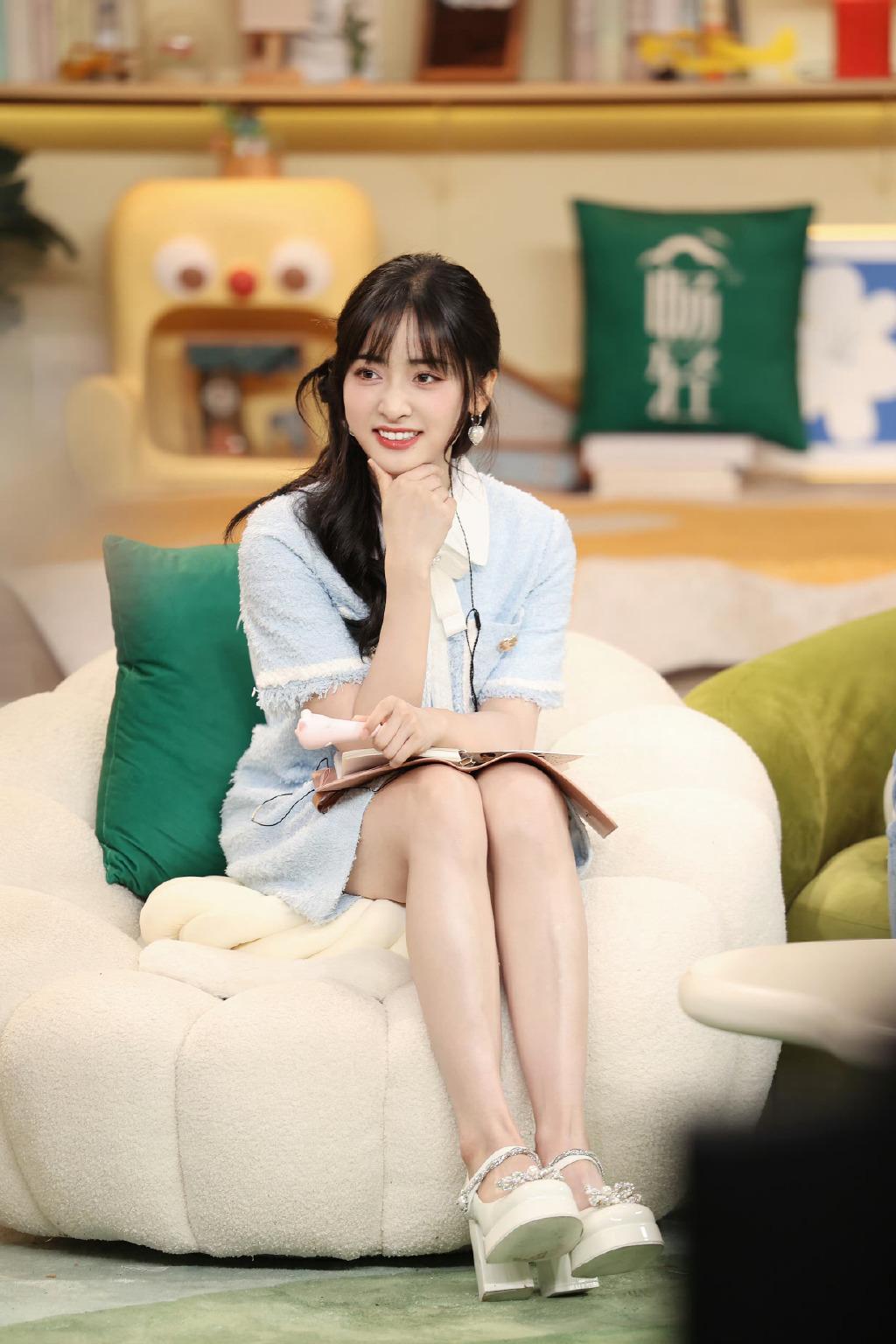 Yi Mengling took the initiative to add Shen Yue's WeChat account ...