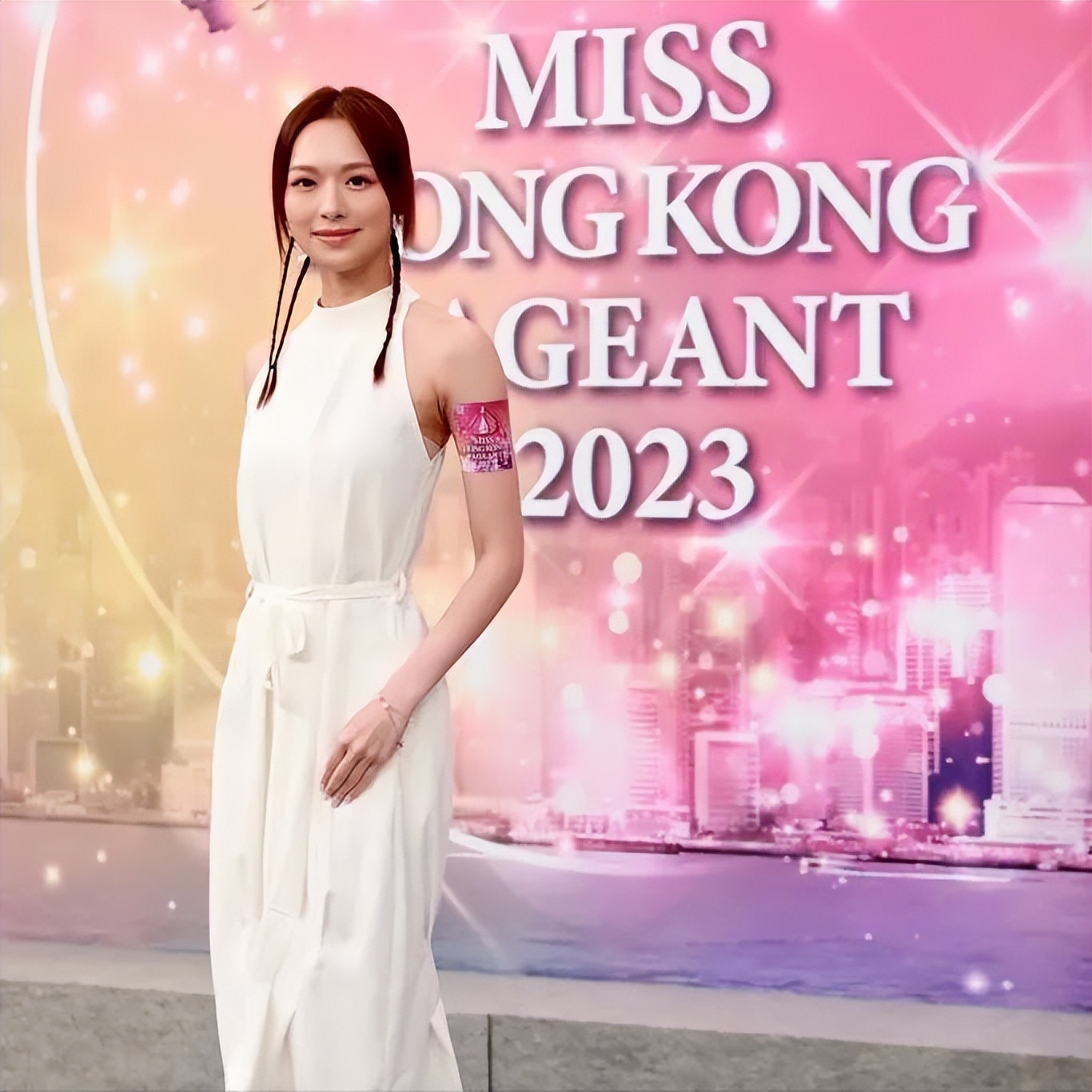 TVB actress Feng Yingying denies being hidden in the snow, she blew up ...