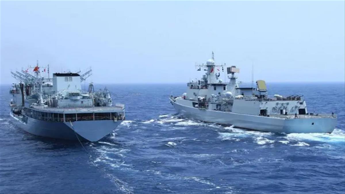 The 055 hangs the Russian flag high, but the Russian officials are full of 054A, and they will ...