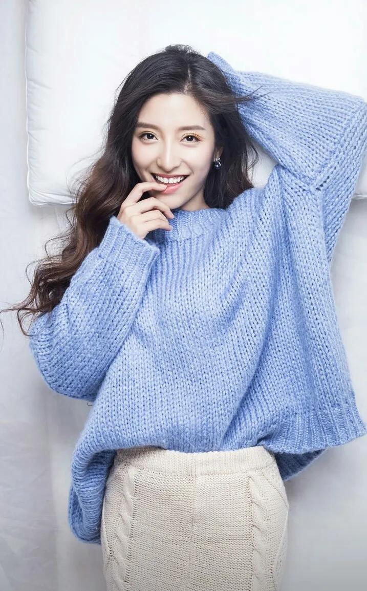 Pan Chen is as elegant and fresh as a fairy, and the goddess without ...
