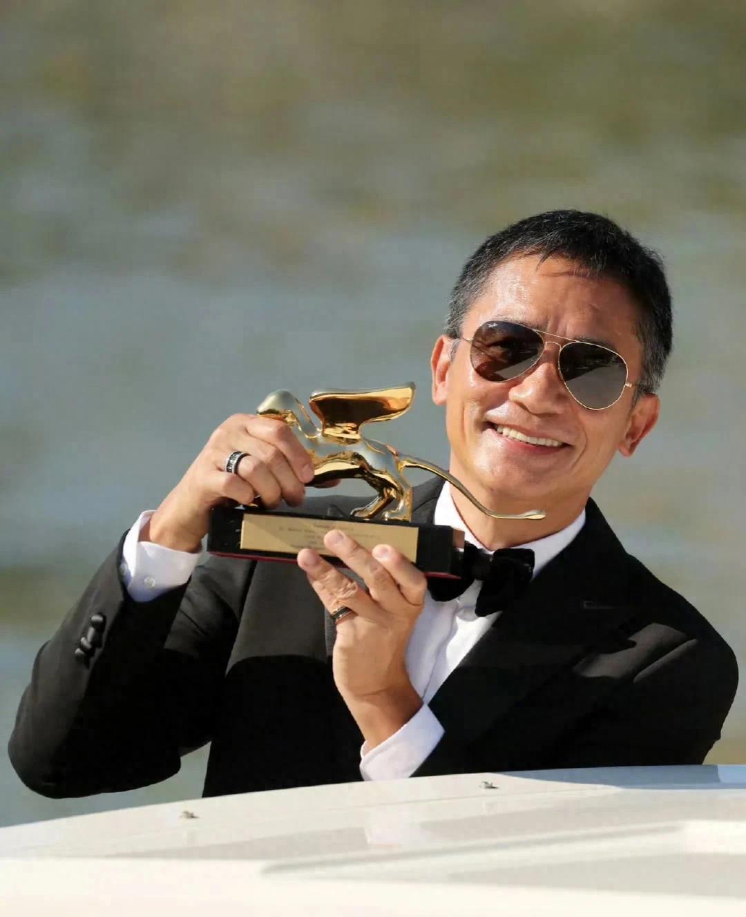 9.3 Entertainment: Tony Leung, Ni Ni, Yi Yang Qianxi, Di Lieba, Hu Ge ...