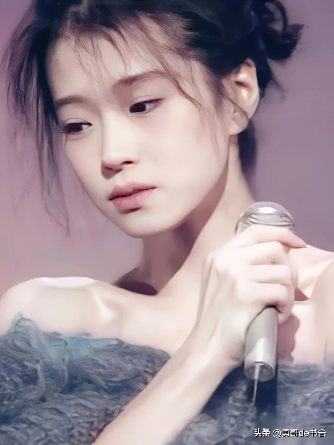 How did the bitter look on Li Qin's face disappear overnight? - iNEWS