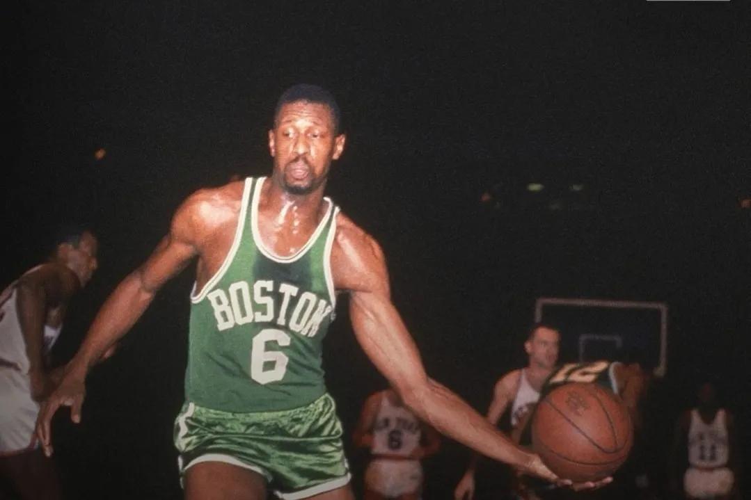 The US media re-listed Bill Russell's 13-season career averages and ...