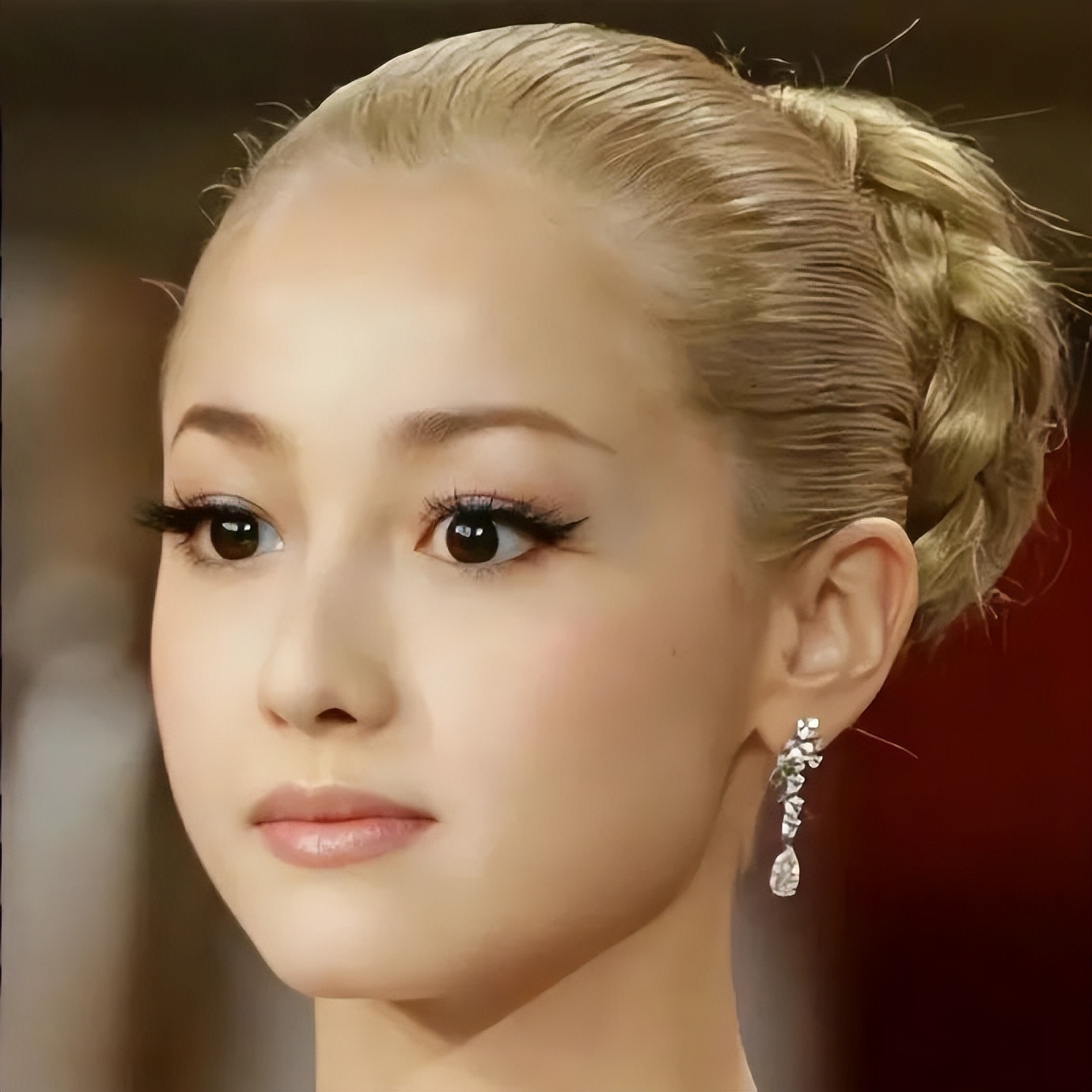 Japan's Yan Ba: Watching the amazing appearance once, playing a good ...