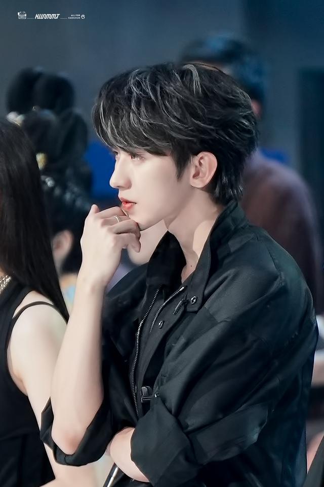 Cai Xukun sent an S card to the Guoke Street Dance Club: "It's so ...