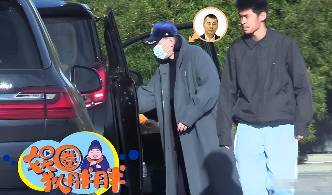Chen Jianbin and his wife travel in a million-dollar luxury car. They ...