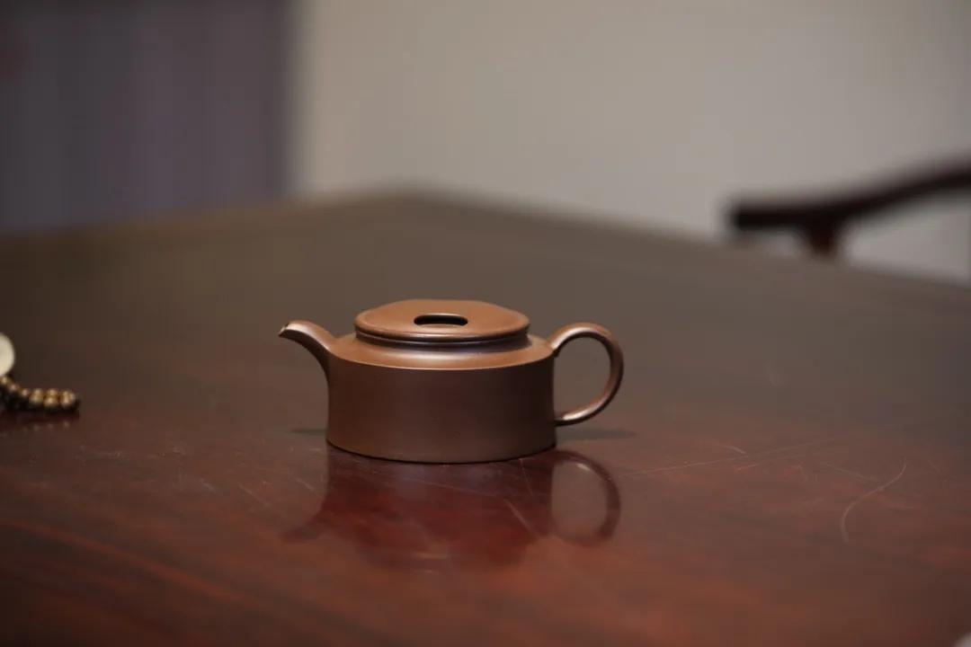 Take a look at the whole hand pot, make a comparison, and look at the ...