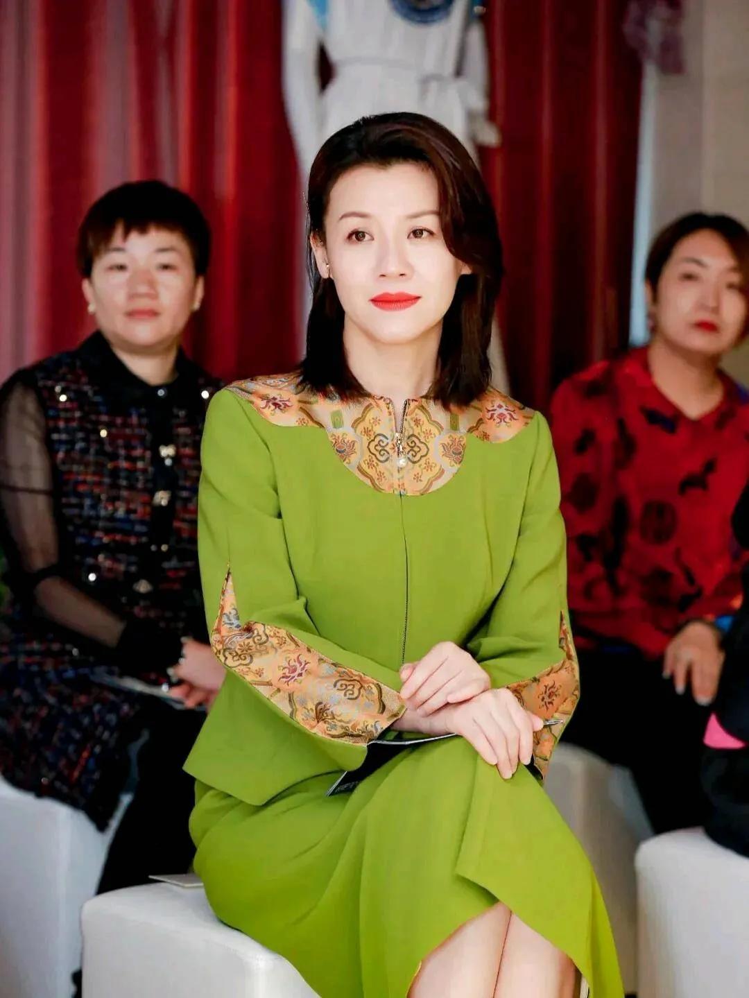 I didn't expect Liu Lin to dress up so beautifully, wearing a new ...