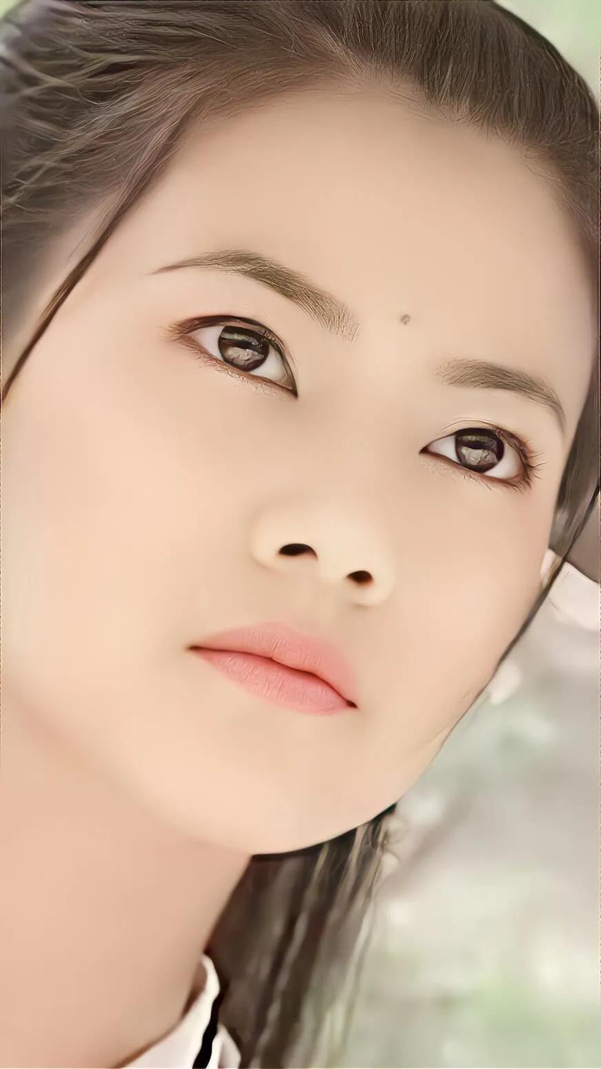 "Eight Dragon Slayer" Su Youpeng version Gao Yuanyuan plays Zhou Zhiruo - iNEWS