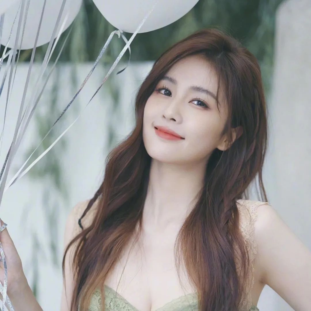 Entertainment gossip: Bai Lu, Yuan Bing, Ouyang Nana, Tang Yan, Jing Tian, Zhao Liying - iMedia