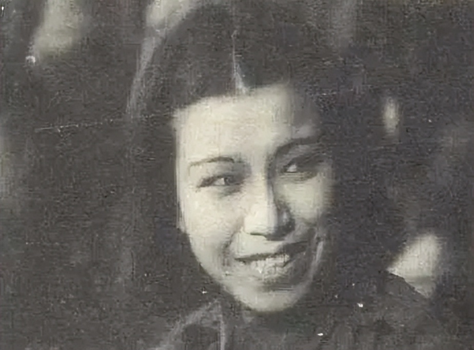 The precious photo of Jiang Qing in Yalta in 1953, only 39 years old ...