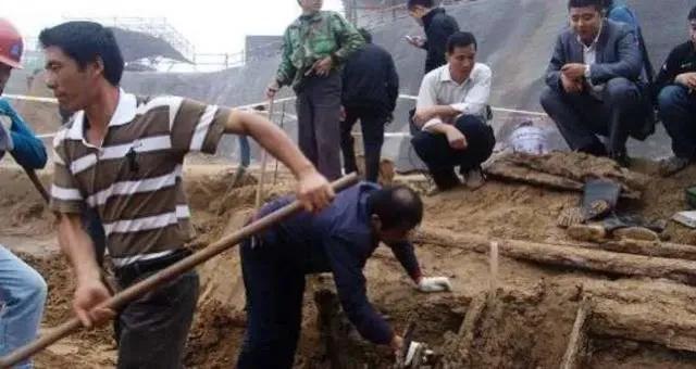 The mummified corpse unearthed in Beijing 16 years ago was wearing a ...