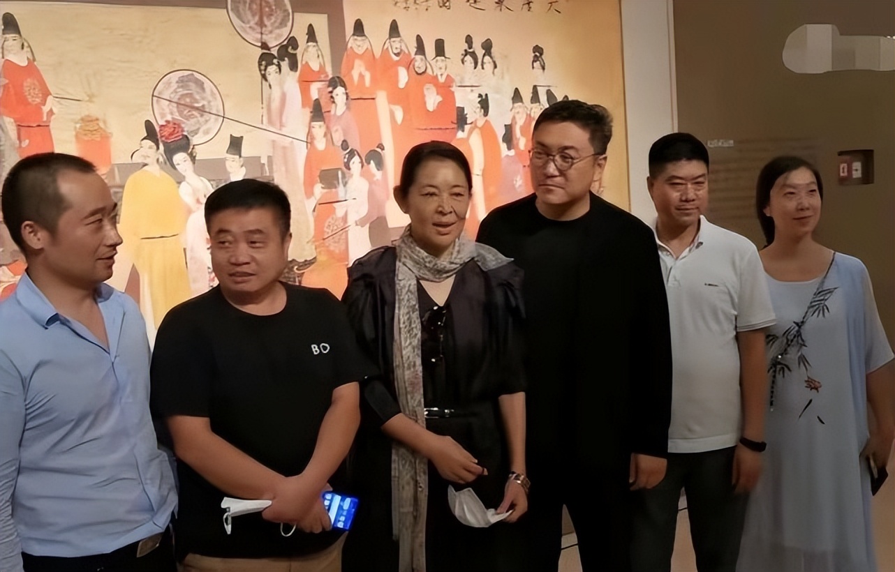 Ni Ping is so beautiful after losing weight - iNEWS