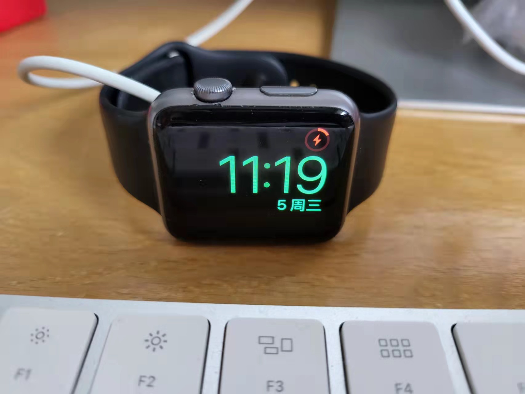 The pioneer of smart wear - the original Apple watch - iNEWS