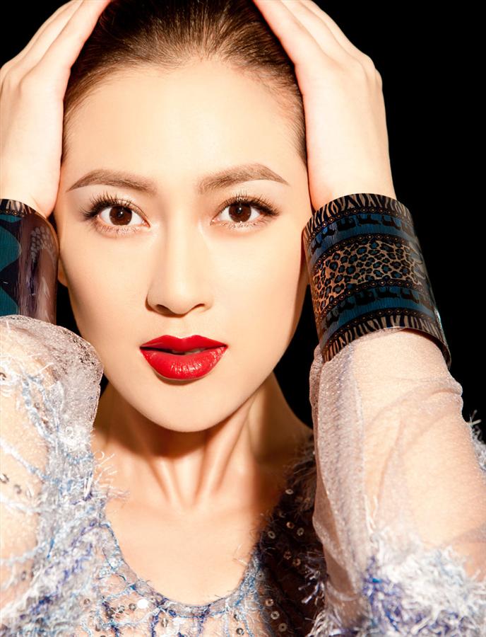 Zhao Ke's daily wear is fashionable and age-reducing, which works have ...