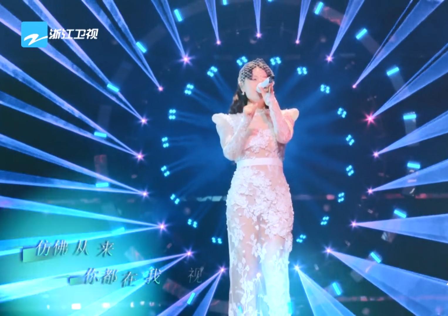 The soaring list successfully reached the top, Yuan Yawei sang "Close ...