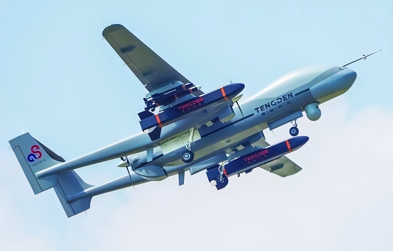 The People's Liberation Army's large-scale drones circled the island ...