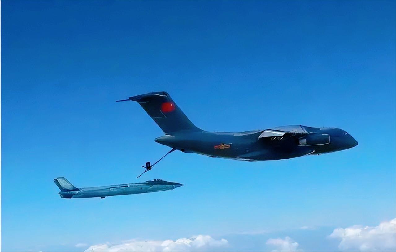 amazing!The oil-carrying capacity of the Chinese Air Force Oil-20 ...