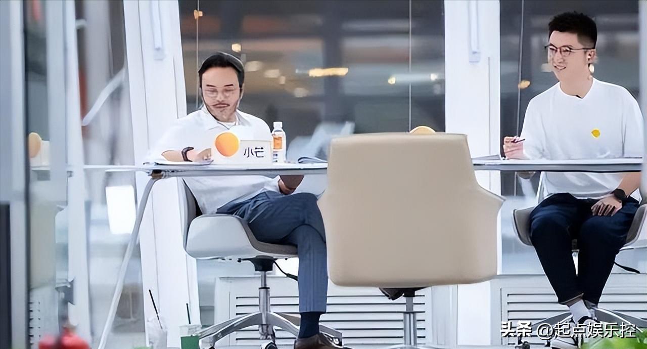 After He Jiong and Wang Han appeared in "100 Lights", the two excellent ...