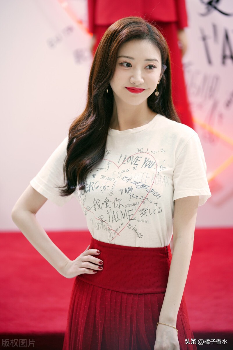 Blazing red lips are the ultimate temptation for women, and red lips ...