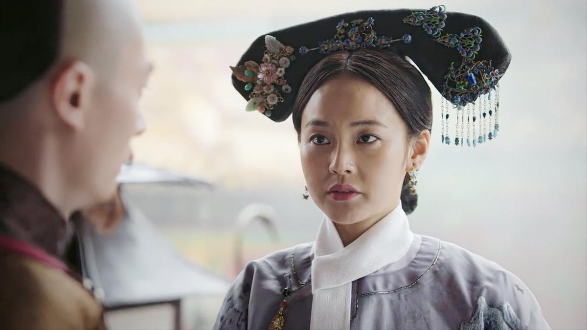 Among the three Mongolian concubines, whose natal family is more ...