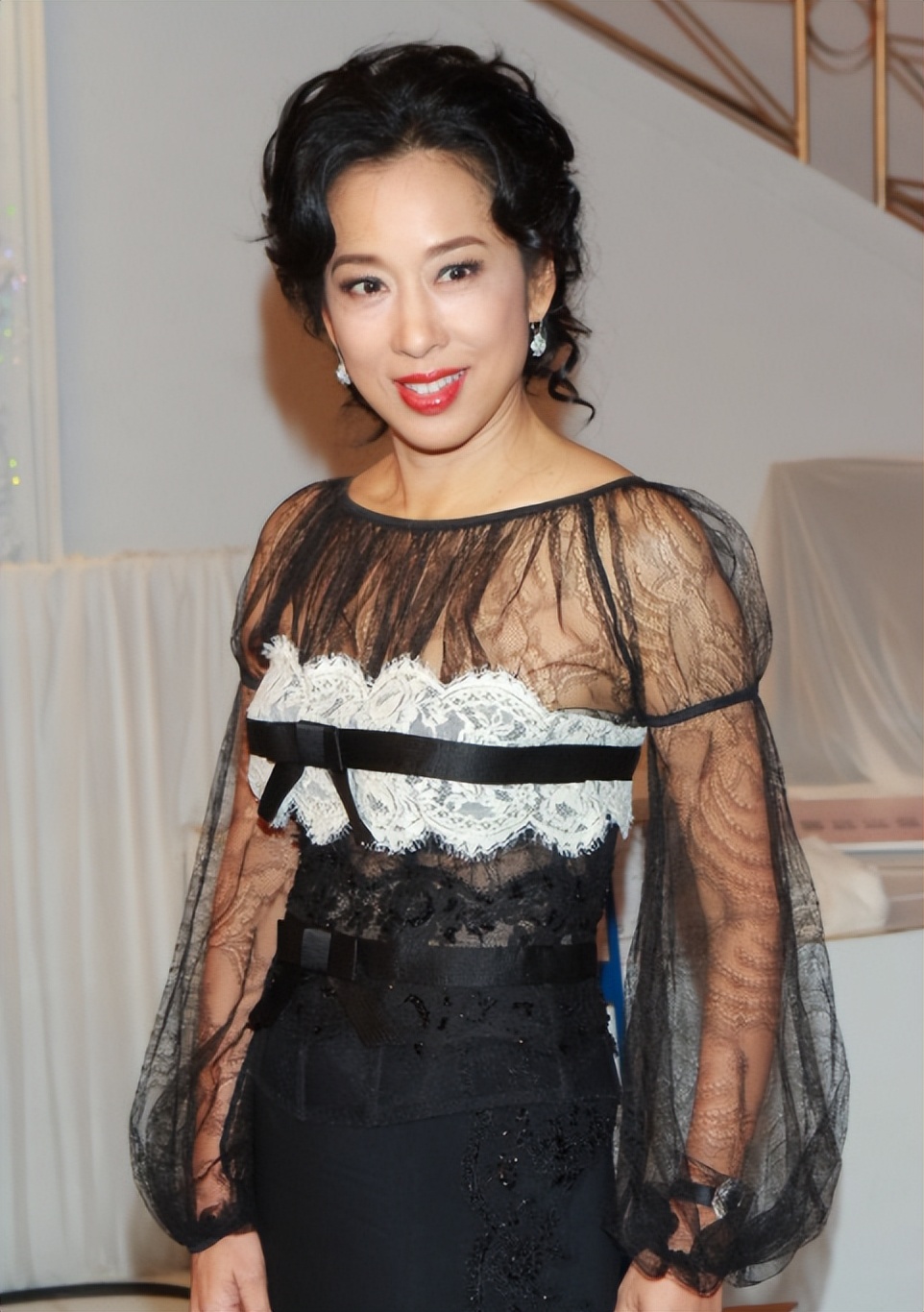 Facts have proved that Zhu Lingling and Huo Zhenting divorced and chose ...